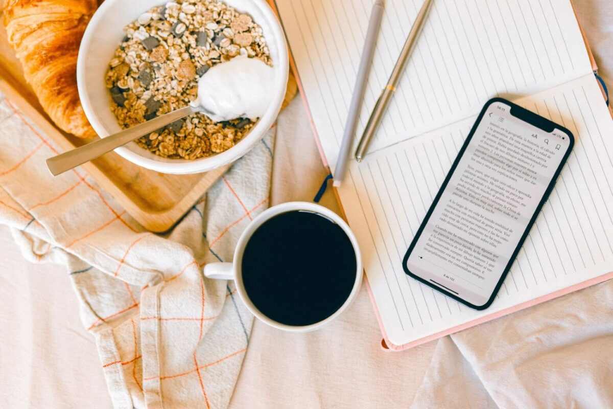 52 May Journal Prompts That Will Make Your Thoughts Blossom ...