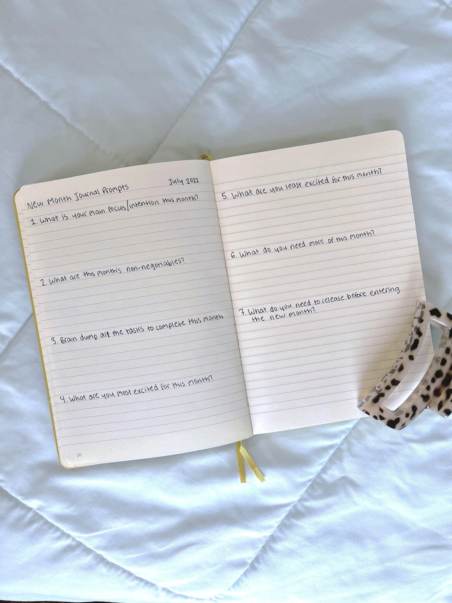 New Month Journal Prompts for Goal Setting - Ambitiously Alexa