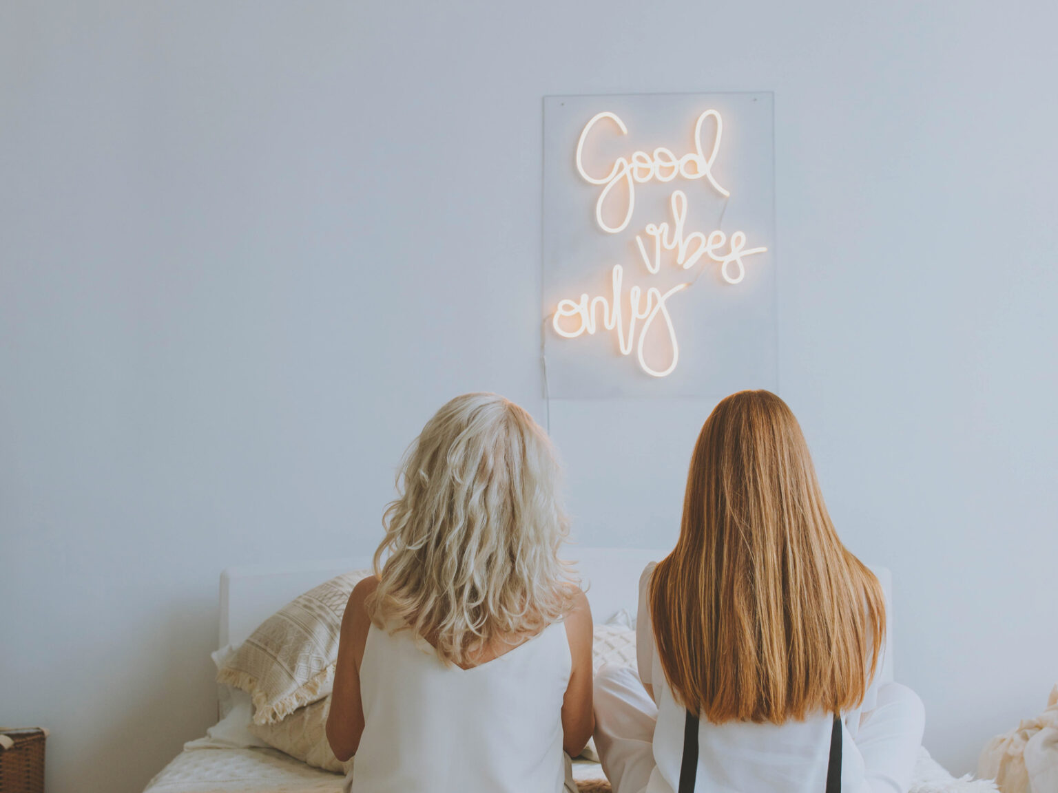 Affirmations for Friends: 100 Words for Closer Friendships ...